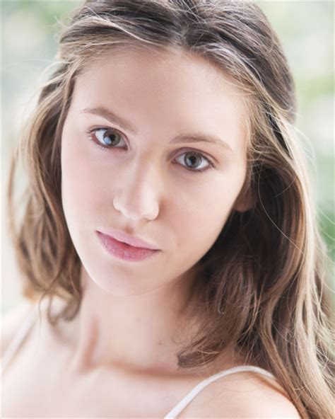 Core MGMT Lara Pictet