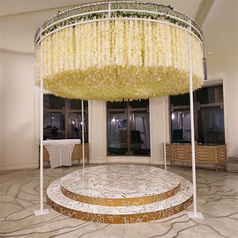 Circular Acrylic Platform With Step Center Stage Floors