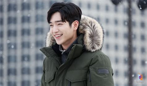 서강준 화보 촬영 B컷 연예이슈 수다방 네모판