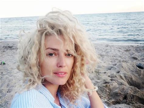 Дарина Павлова засенчи Амал Клуни на фестивала във Венеция Снимки Звезди Woman Bg