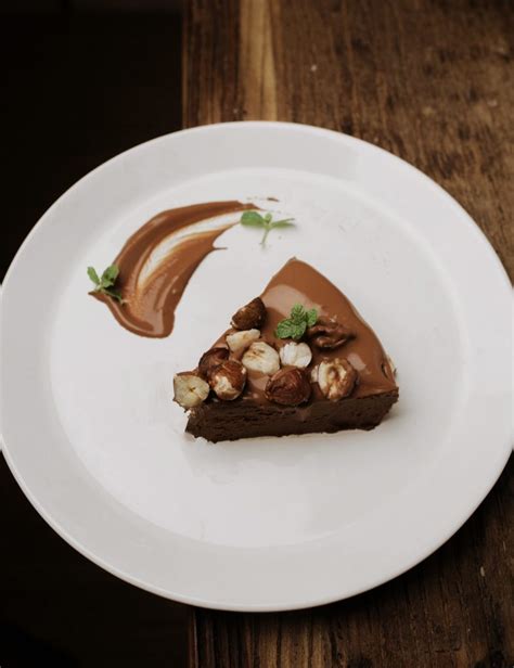 Лесна шоколадова торта с три съставки