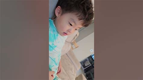 엄마가 아빠랑 결혼해서 속상한 아들 Youtube