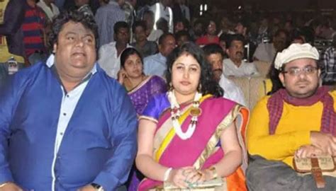 ఆస్తులన్నీ అమ్మేసి రెండో పెళ్లి చేసుకున్న స్టార్ మ్యూజిక్ డైరెక్టర్