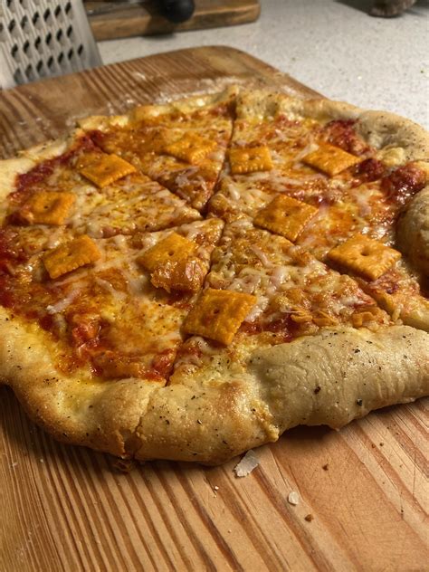 Cheeze Itz R Pizzacrimes