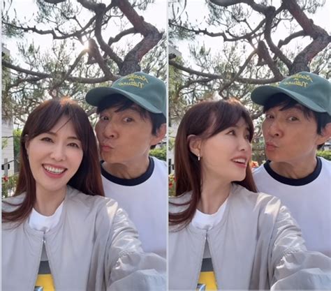 최수종 ♥하희라에 입술 내밀고 쪽…여전한 하이틴 부부의 일상