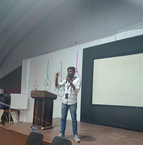 Hackathon Mentorship Genai Cloudcomputing Hackerthiruvizha Codeonjvm Aakash Dhakshnamoorthy