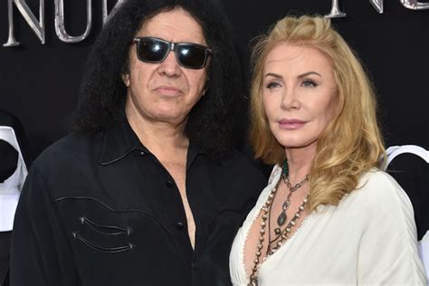 Gene Simmons Wife Shannon Tweed Undergoes Big Medical Procedure