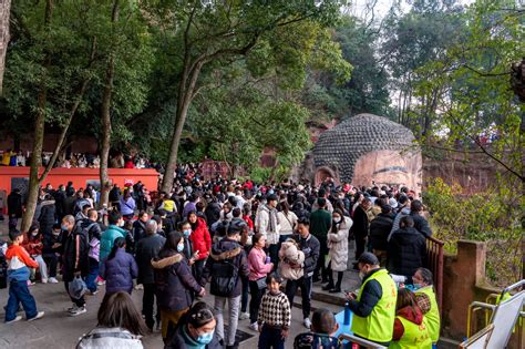 开门红乐山大佛景区春节7天游客量反超2019年同期迎来强势复苏 四川在线