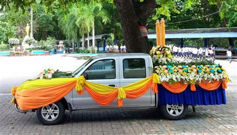 จัดดอกไม้ตกแต่งรถแห่เทียน ร้านดอกไม้ พร ฟลาวเวอร์ ระยอง