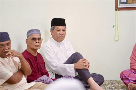 Mohamad Hasan Santuni Masjid Kariah Gadong Sertai Majlis Kesyukuran