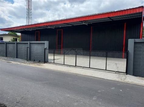 ให้เช่าโกดัง 220 ตรม บนเนื้อที่ 150 ตรว ซอยลาดพร้าว 101 เข้าออกหลายทาง ใกล้เลียบด่วน Ennxo