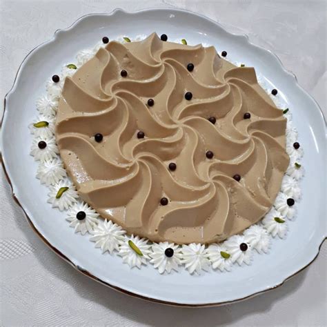 طرز تهیه دسر بیسکویتی یخچالی با پتی بور و ژلاتین خوشمزه و قالبی برای مهمانی