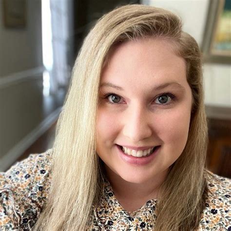 Devon Marie Griffee Staff Here Comes The Guide