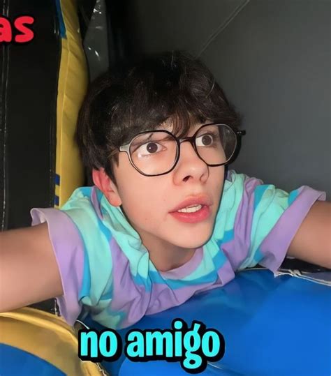 Pin De Aye En Lukas Famosos Divertidos Celebridades Bonitos Celebridades Divertidas