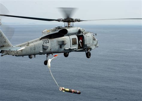 Mk 54 Lightweight Torpedo How The Us Navy Hunts Submarines