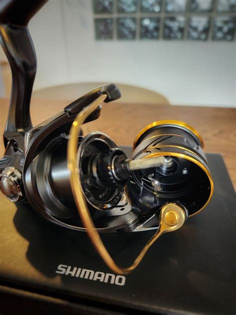 Shimano Soare XR C2000SSPG Reel, Sports Equipment, Fishing on Carousell