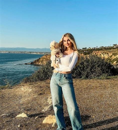 Emily Sears Emilysears Instagram Rbabesdirectory