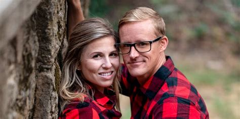 Danielle Schmidt And Dustin Morriss Wedding Website The Knot