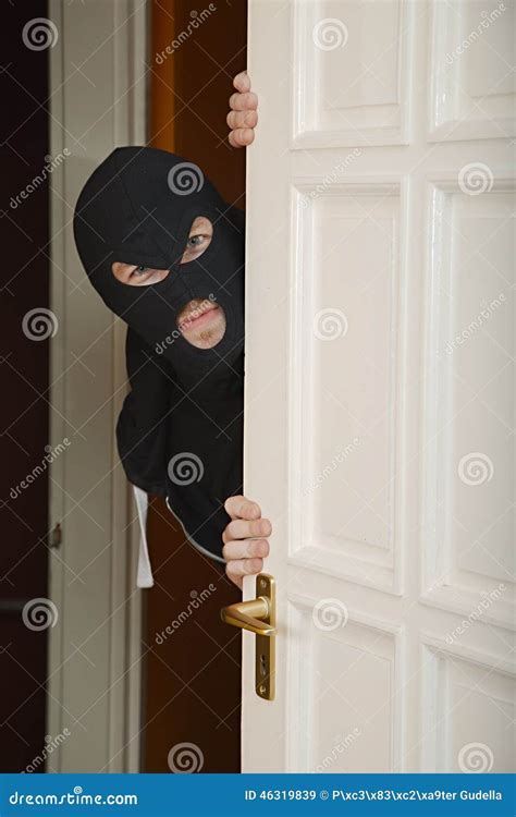 Inbrottstjuv Fotografering F R Bildbyr Er Bild Av Arrhythmia