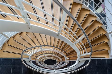 How To Choose The Right Material For Your Railing System Luxury