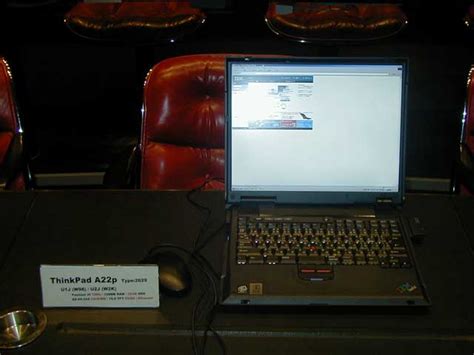 Ibm、企業向けノートpcのラインナップを一新