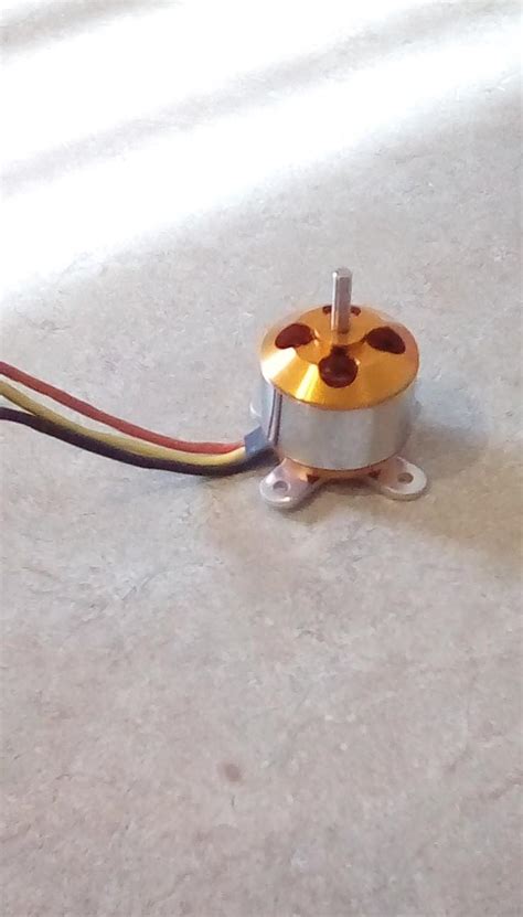 Found This Motor In My Old Junk Box Anyone Know How To Make It Work