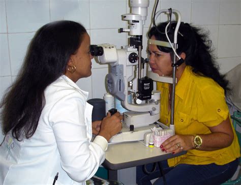 Adelante Sobre La Conjuntivitis Hemorrágica Aguda Debe Conocer