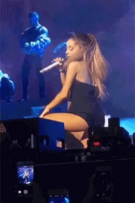 Ariana Grande Hot Singing Sexy Stand Up  500×748