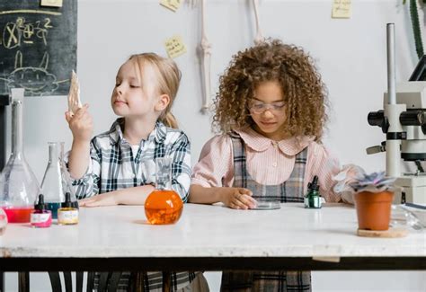 Zabavni I Jednostavni Pokusi Za Djecu