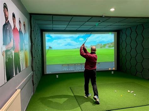Foam And Faux Leather Wall And Ceiling Protection Golf Swing Systems
