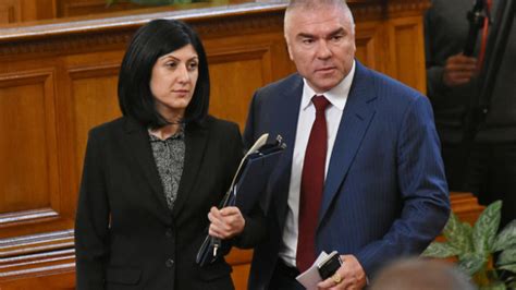 Воля ще внесе проектозакон за лустрацията по искане на протестиращите Политика Новини Бг