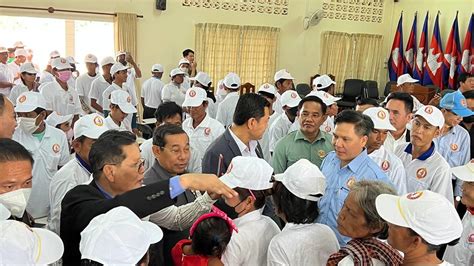 ឯកឧត្តមបណ្ឌិត លី សាម៉េត ជួបសំណេះសំណាលជាមួយសមាជិកគណបក្សនានា ចំនួន៤៥០នាក់