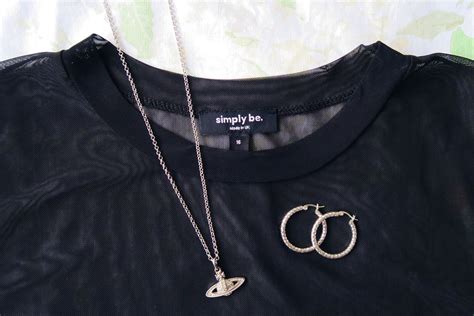 WAYS TO STYLE A MESH TOP GraceBee