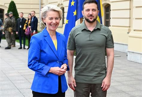 Украина может получить зеленый свет на переговоры о членстве в ЕС на этой неделе Reuters