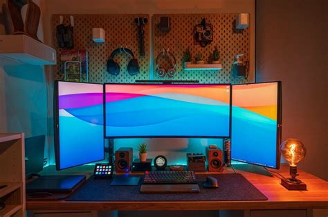 Connectivity Tricks Of A Multi Display Workstation Setups Cult Of Mac