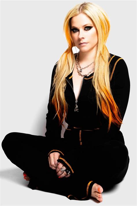 Avril Lavigne X Killstar Octobeer Hawtcelebs