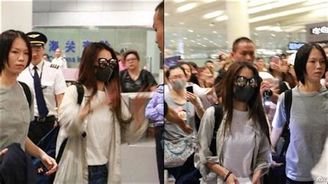 Hebe Tien Gets Mobbed In The Airport 8days
