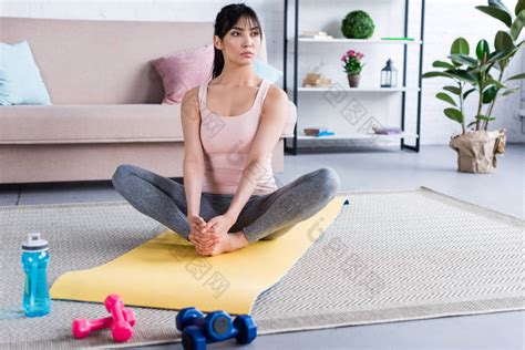 捆绑女孩高清图片 捆绑女孩素材 包图企业站