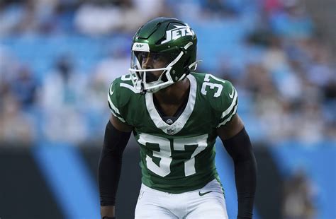 Former Cfl Db Qwantez Stiggers Makes 53 Man Roster With New York Jets