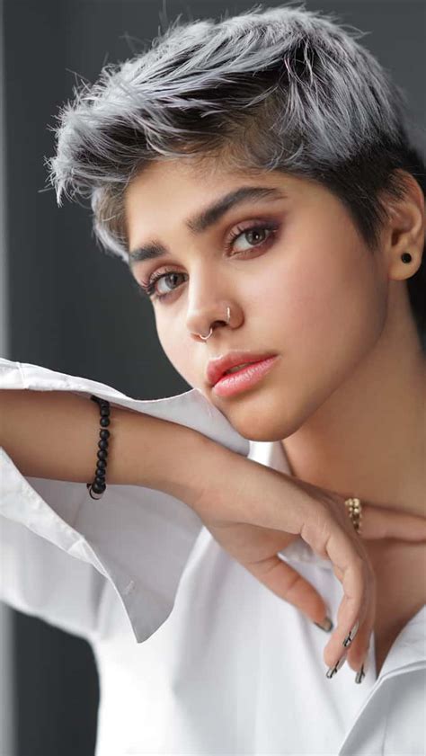 Lifestyle Factors That Contribute To Premature Gray Hair