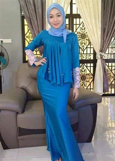 Gambar Gadis Bertudung Cikgu Melayu Cantik Baju Kurung Sendat