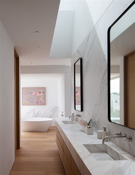 Standard Architecture Curates California Style Along Las Forest Knoll