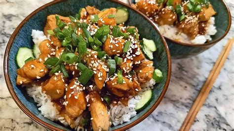 15 Minute Honey Garlic Chicken Bowl