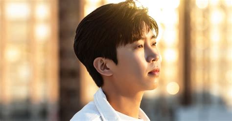 임영웅 소유와 열애설에 간접 해명 작곡가 조영수와 제주도 왔다