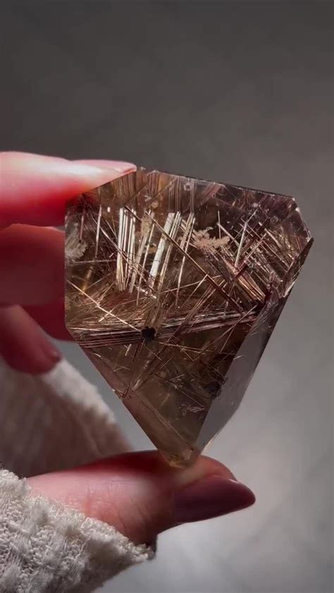 Olivine Peridot Crystal Natural Peridot Specimen Raw Peridot Etsy Peridot Crystal Crystals