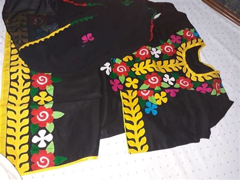 Pin Di Rupchhandas Creation Su Applique Design Saree