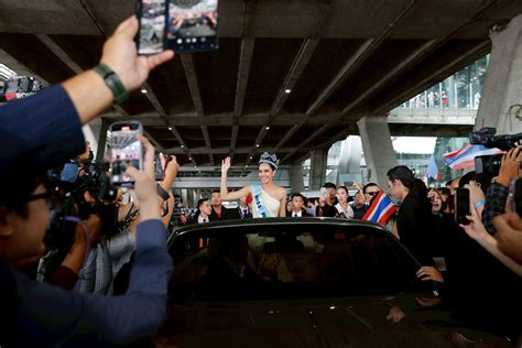 สำนักข่าวไทย กลุ่มผู้ค้าสลากฯ บุก สนง กองสลากฯ จี้ระงับสลากดิจิทัล หวั่นกระทบผู้ค้ารายย่อย 6