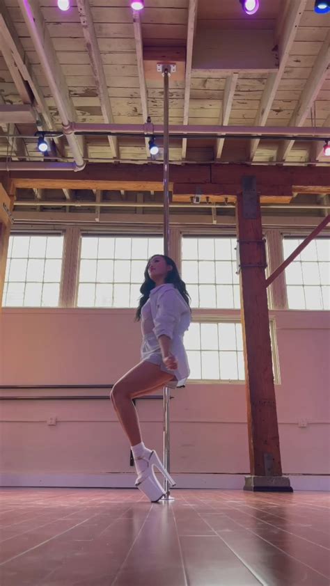 Low Flow Pole Inspiration 💜 Ideas To Add To Your Pole Choreosroutines