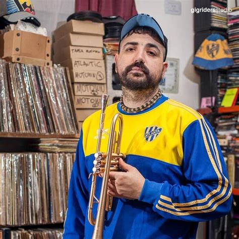 Hugo Lobo Lyrics Songs And Albums Genius