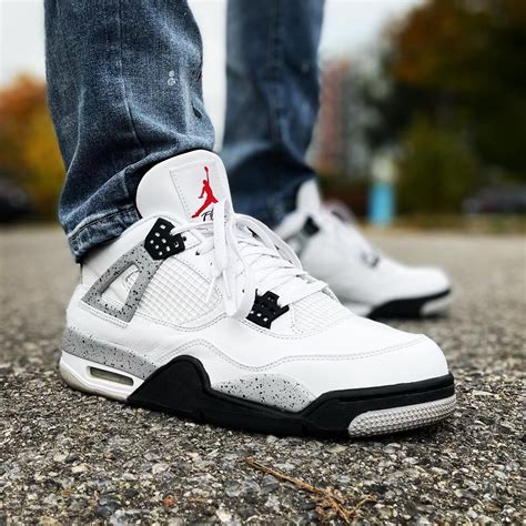 White Cement 4s Another Classic On The Way De Air Jordan 4 White Oreo